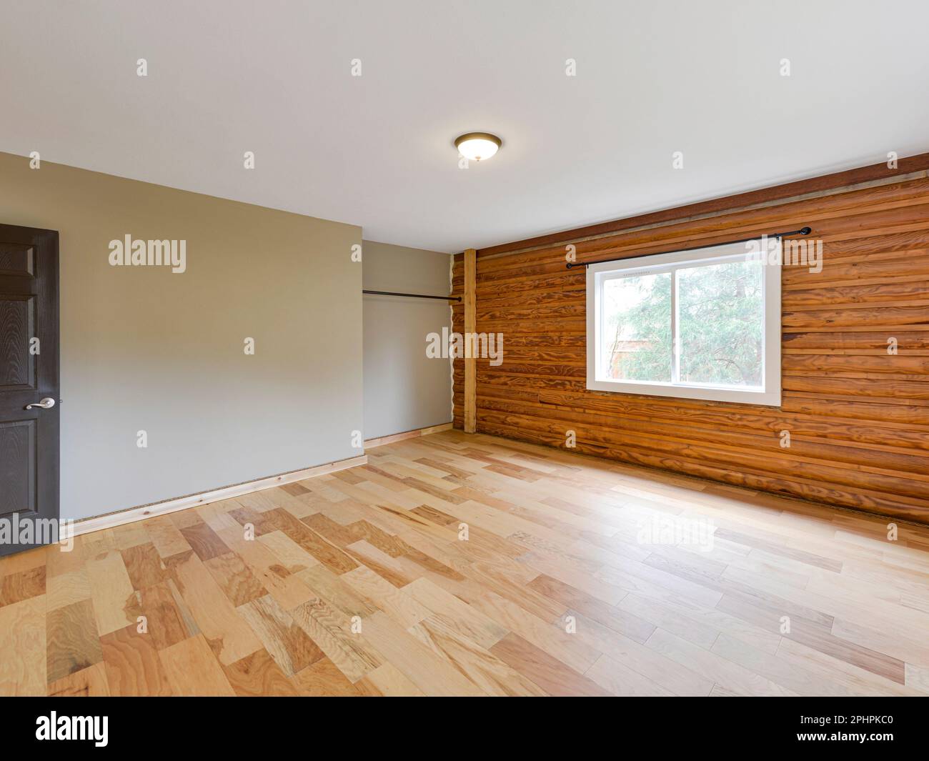 Modern residential empty bedroom interior Stock Photo - Alamy