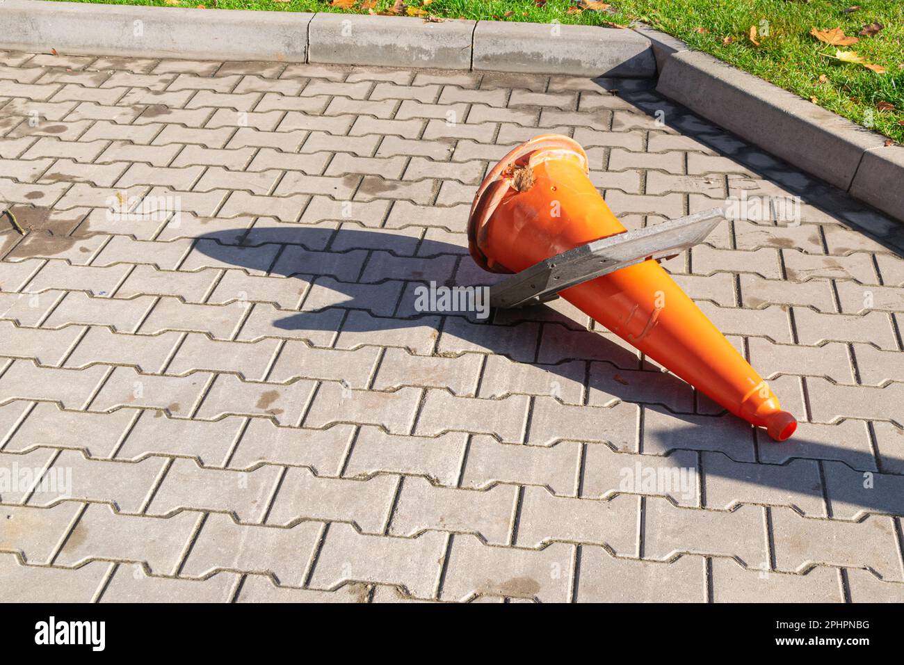 Road Cone, Construction Cone, Red Plastic Warning Sign, Road Witches ...