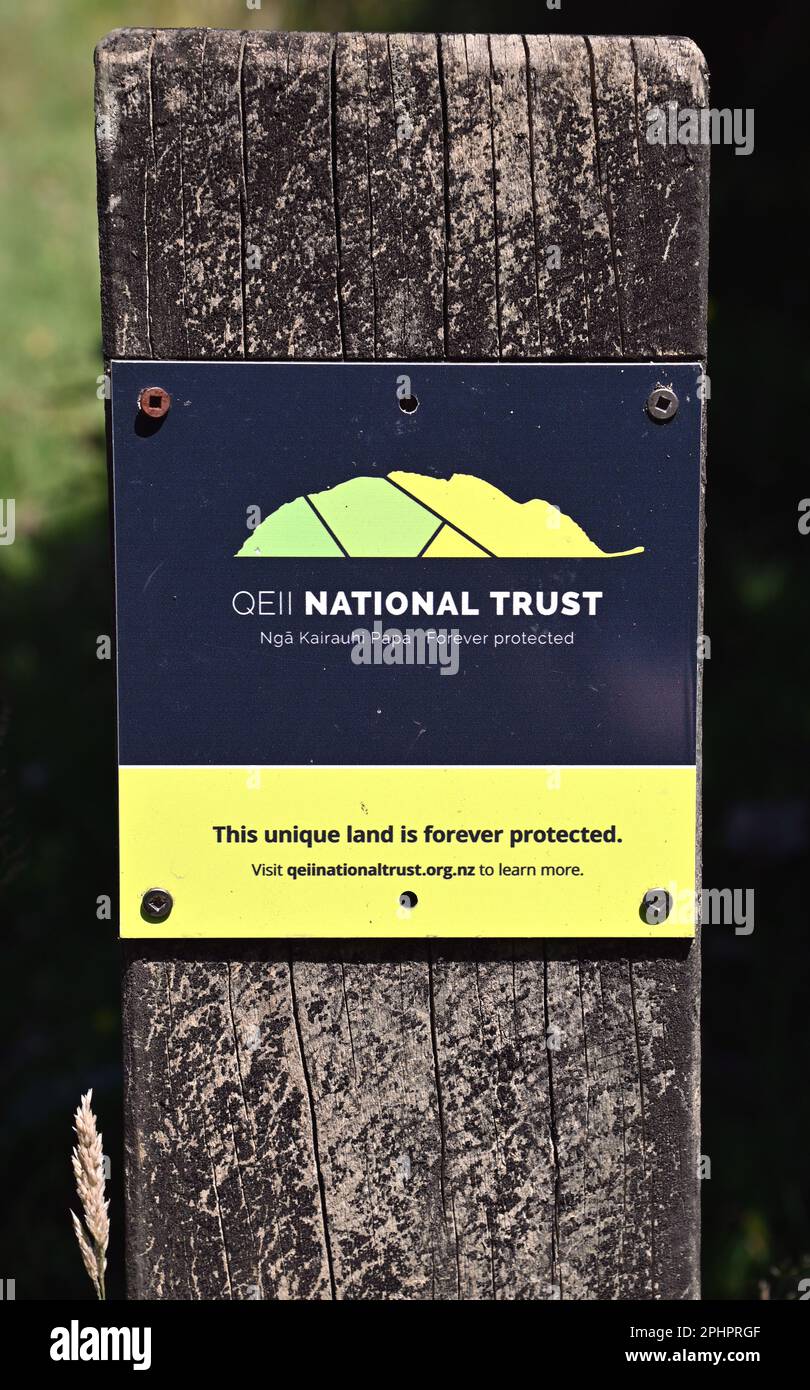Sign post marking QE11National Trust covenanted land along the Queen ...