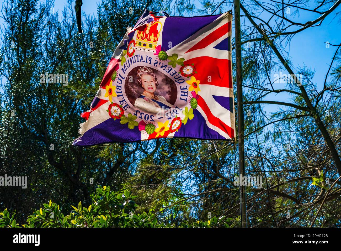 Platinum jubilee of elizabeth ii banner hi-res stock photography and ...
