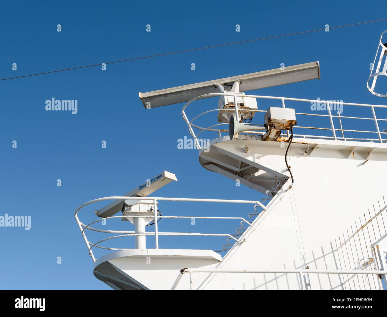 Marine Radar Antenna