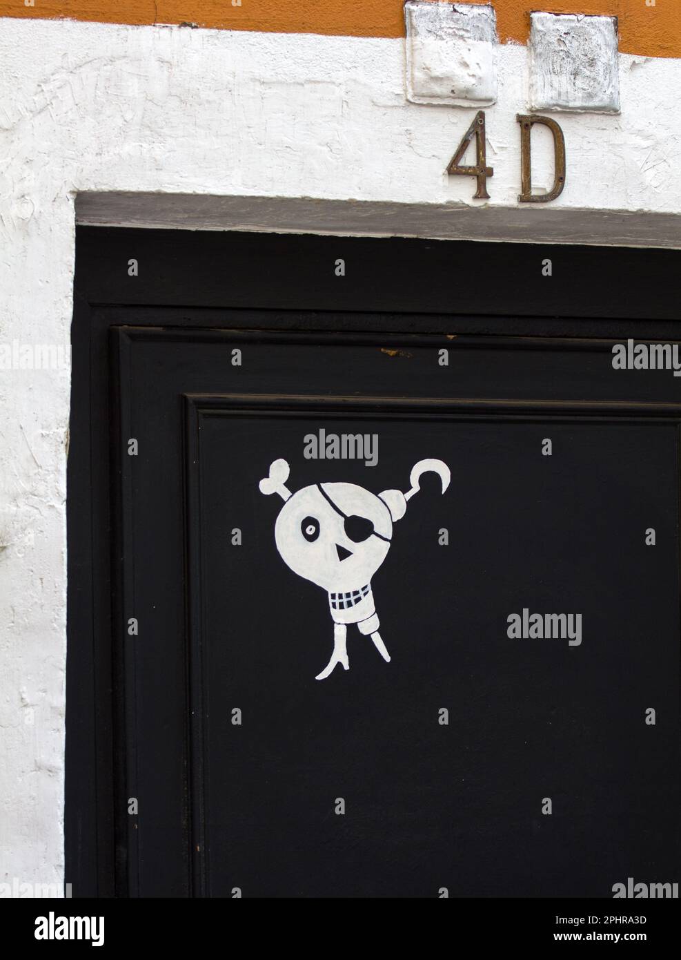 A comical pirate motif / sticker. An unlucky pirate Stock Photo - Alamy