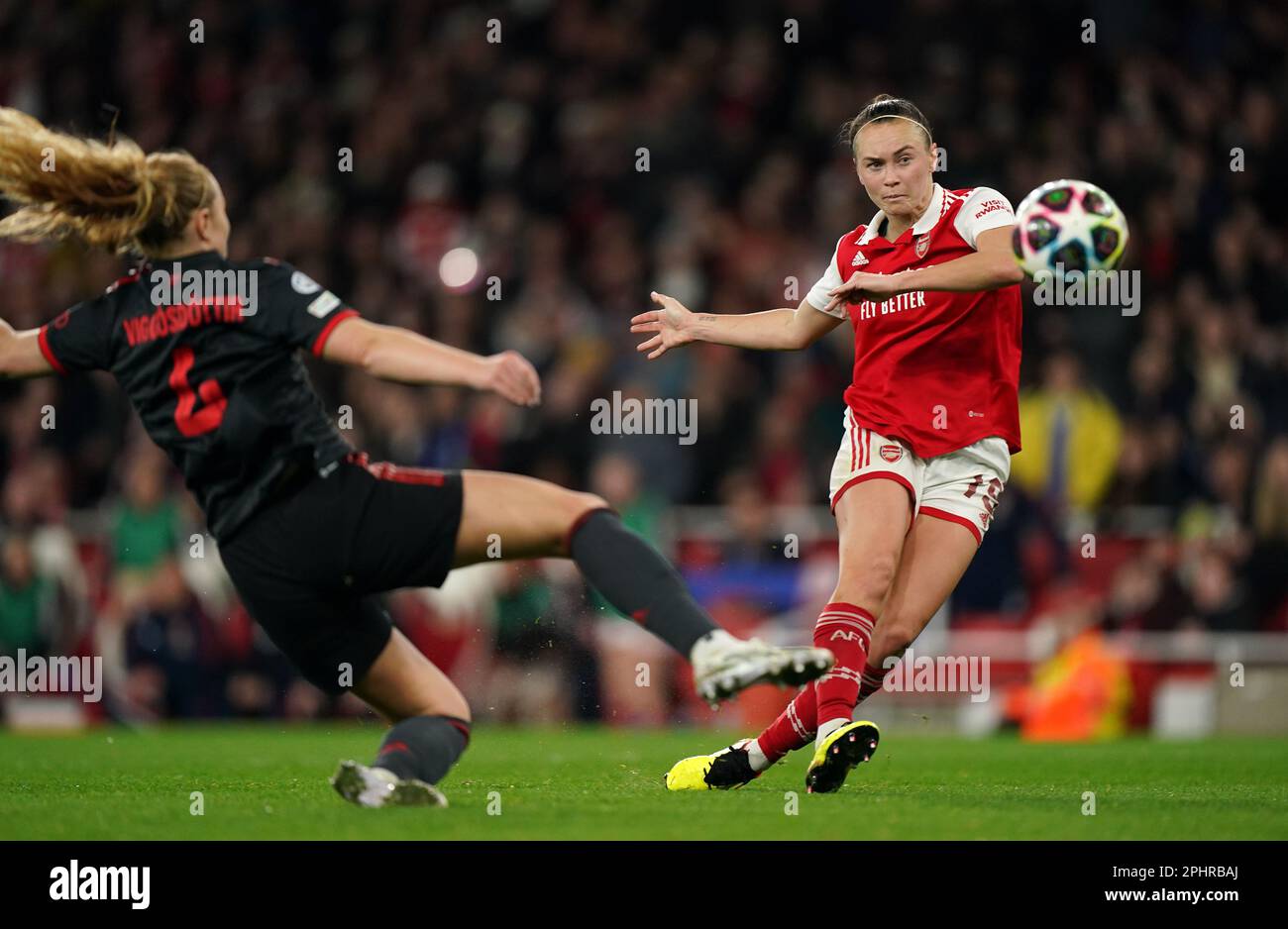 Arsenal's Caitlin Foord shoots over during the UEFA Women's Champions ...
