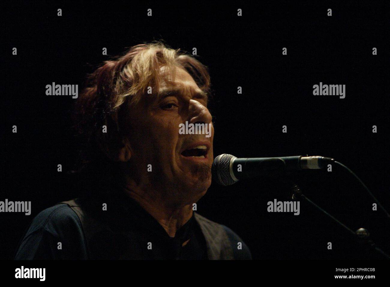John cale performing hi-res stock photography and images - Alamy