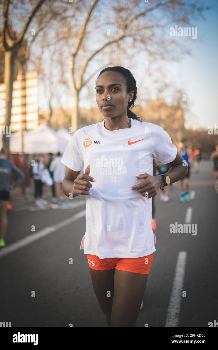 Genzebe Dibaba in the 2023 Barcelona Half Marathon Stock Photo - Alamy