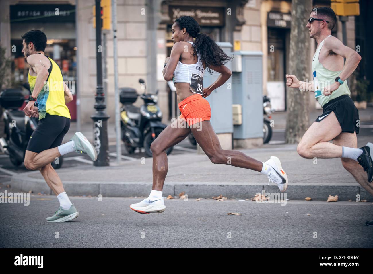 Genzebe Dibaba in the 2023 Barcelona Half Marathon Stock Photo - Alamy