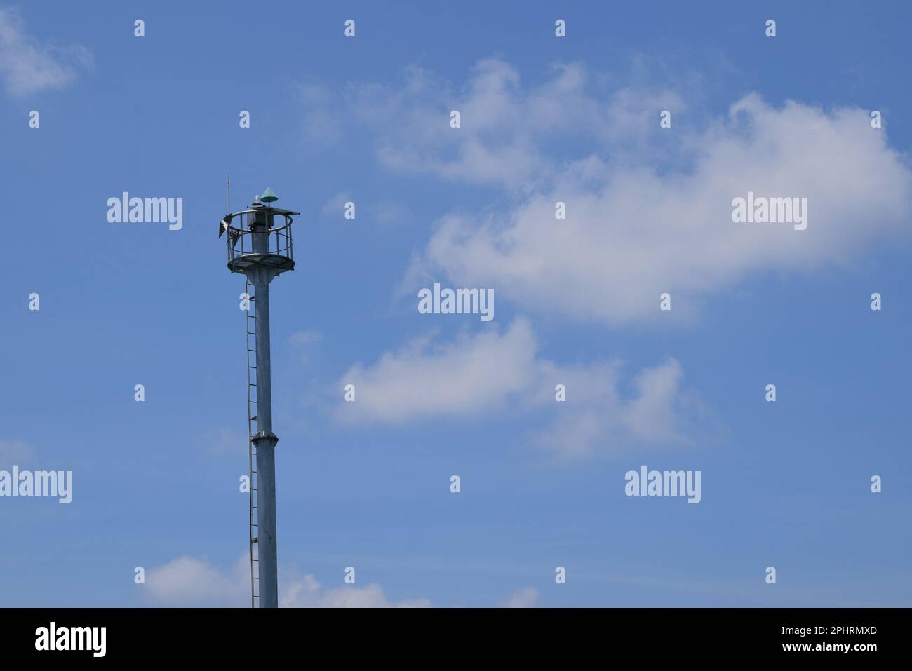 Weather sky garden hi-res stock photography and images - Alamy