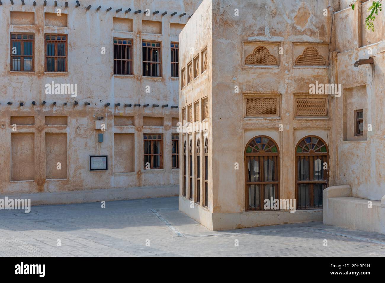 Traditional arab buildings at souq waqif in Doha, Qatar Stock Photo - Alamy