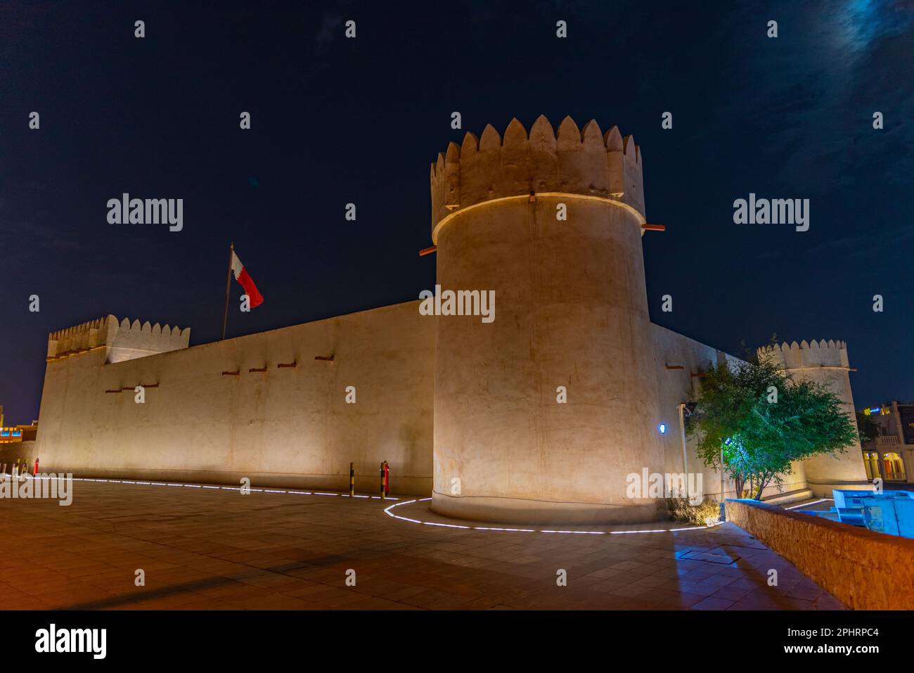 Night view of Al Koot Fort at Doha, Qatar Stock Photo - Alamy