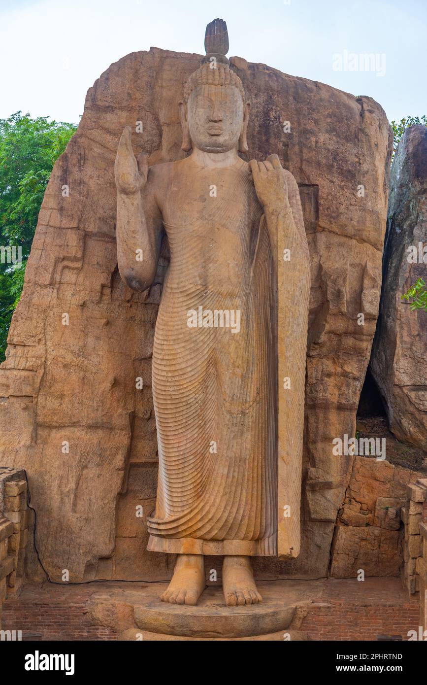 Aukana buddha statue in Sri Lanka Stock Photo - Alamy