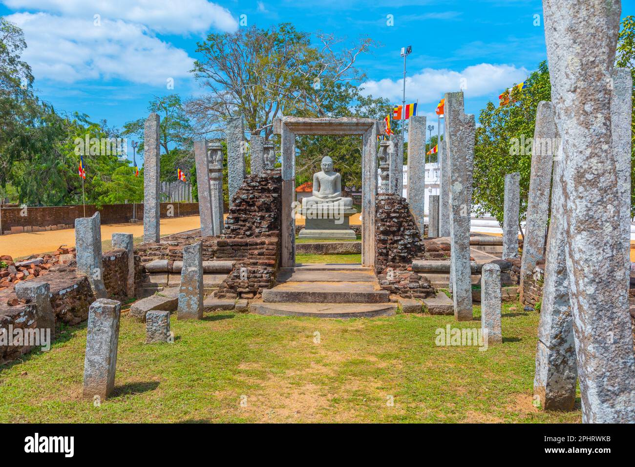 Thuparamaya Image house at Anuradhapura at Sri Lanka Stock Photo - Alamy