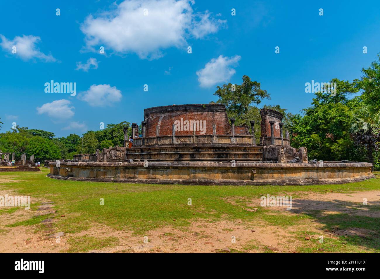 Ruins of vatadage at the quadrangle of Polonnaruwa ruins, Sri Lanka ...