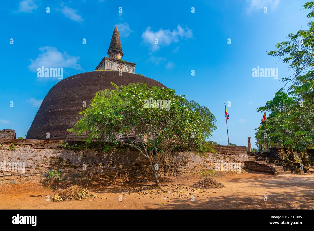 Rankot Vihara at polonnaruwa in Sri Lanka Stock Photo - Alamy