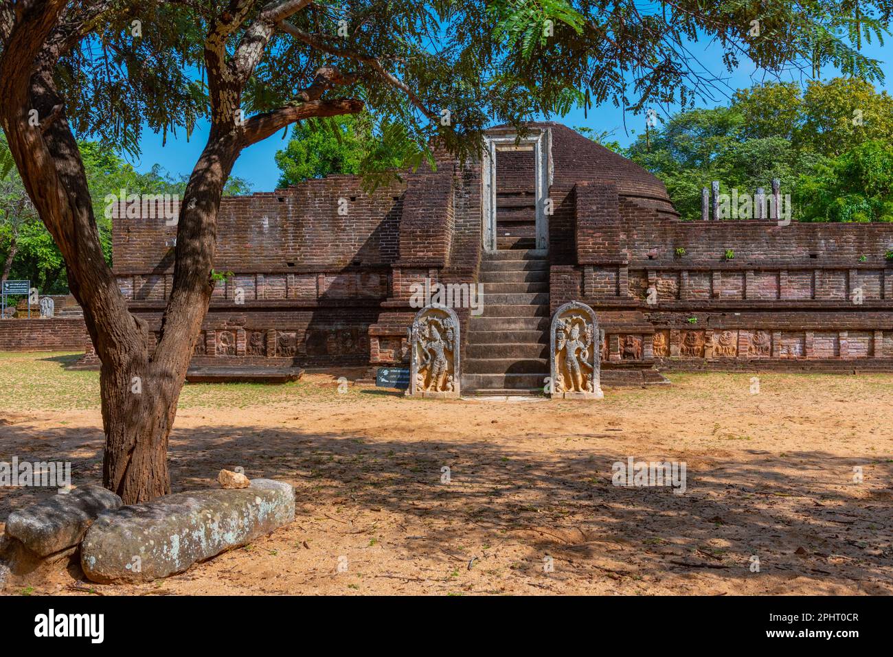 Menik Vihara at polonnaruwa in Sri Lanka Stock Photo - Alamy