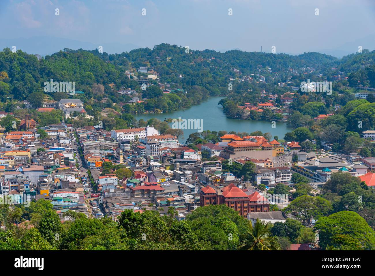 Kandy lake city aerial hi-res stock photography and images - Alamy
