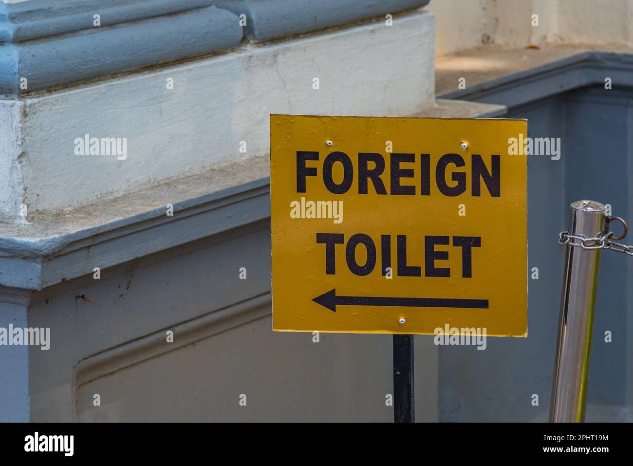 sign marked foreign toilet in Kandy, Sri Lanka Stock Photo - Alamy