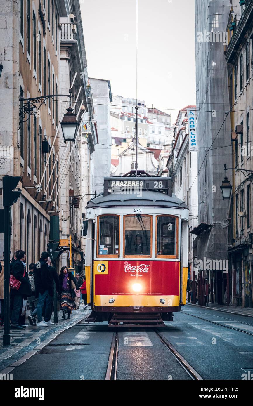 Lisbon imagen hi-res stock photography and images - Alamy