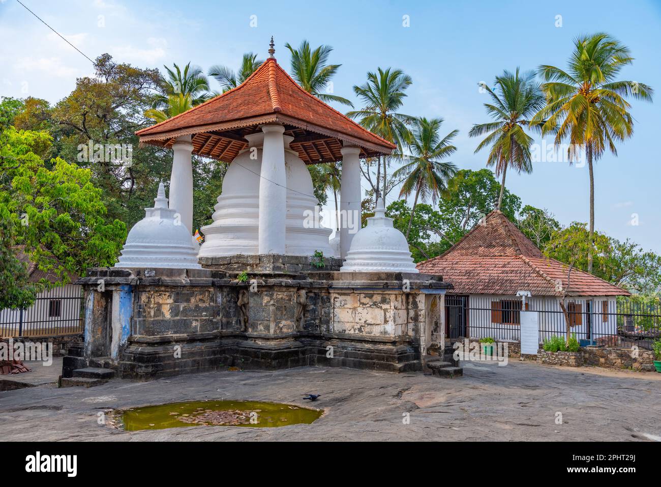 Ancient shrine buddha gadaladeniya temple hi-res stock photography and ...