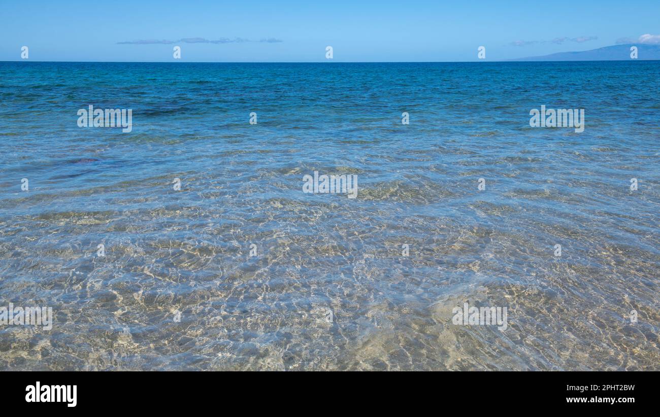 Tropical blue ocean in Hawaii. Summer sea in clean and clear water from ...