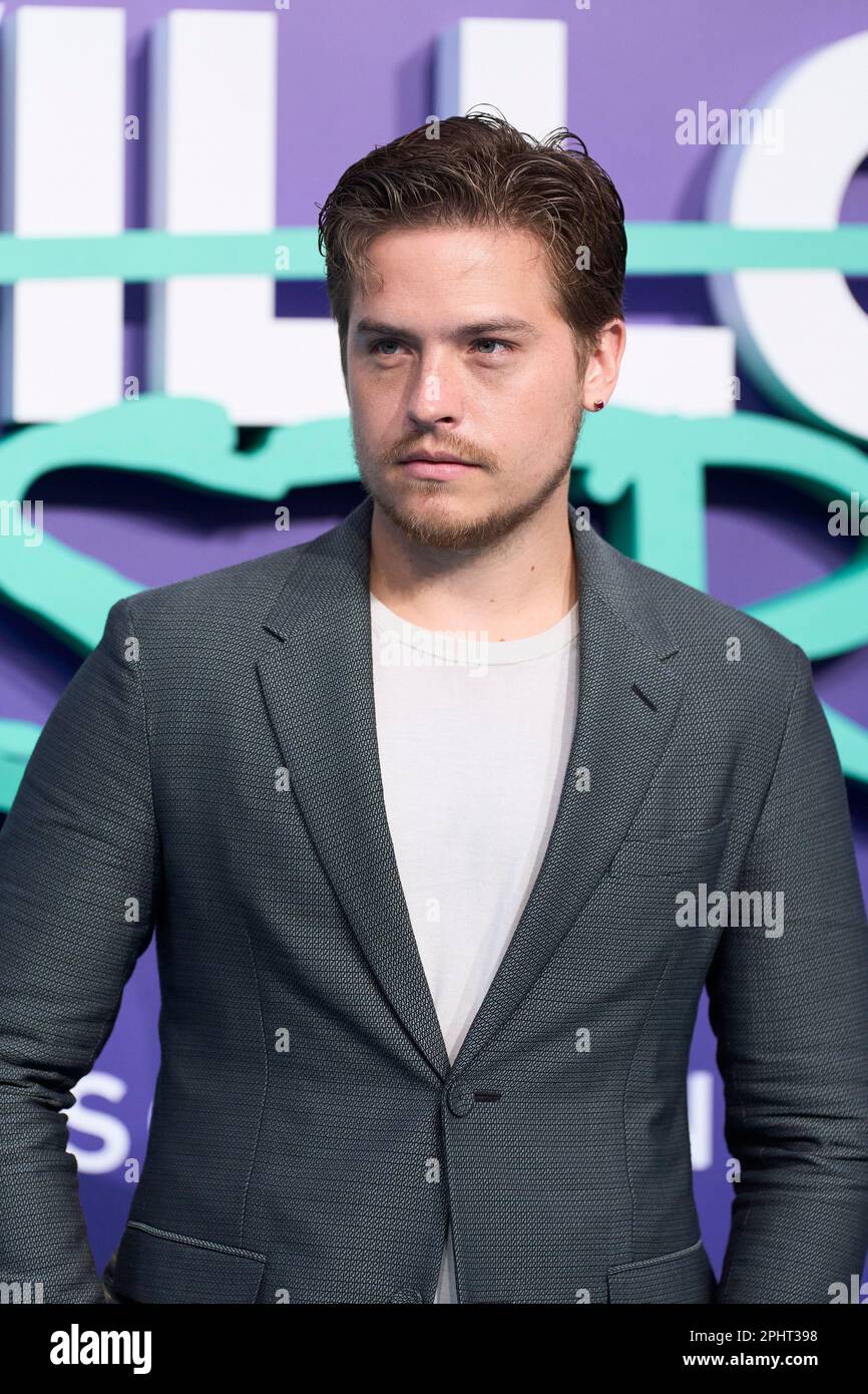 Dylan sprouse beautiful disaster hi-res stock photography and images ...