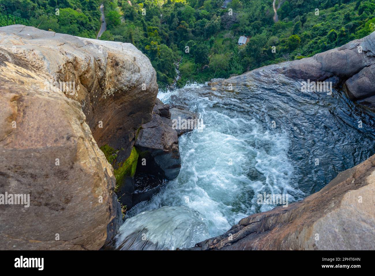 Diyaluma falls near Ella, Sri Lanka Stock Photo - Alamy