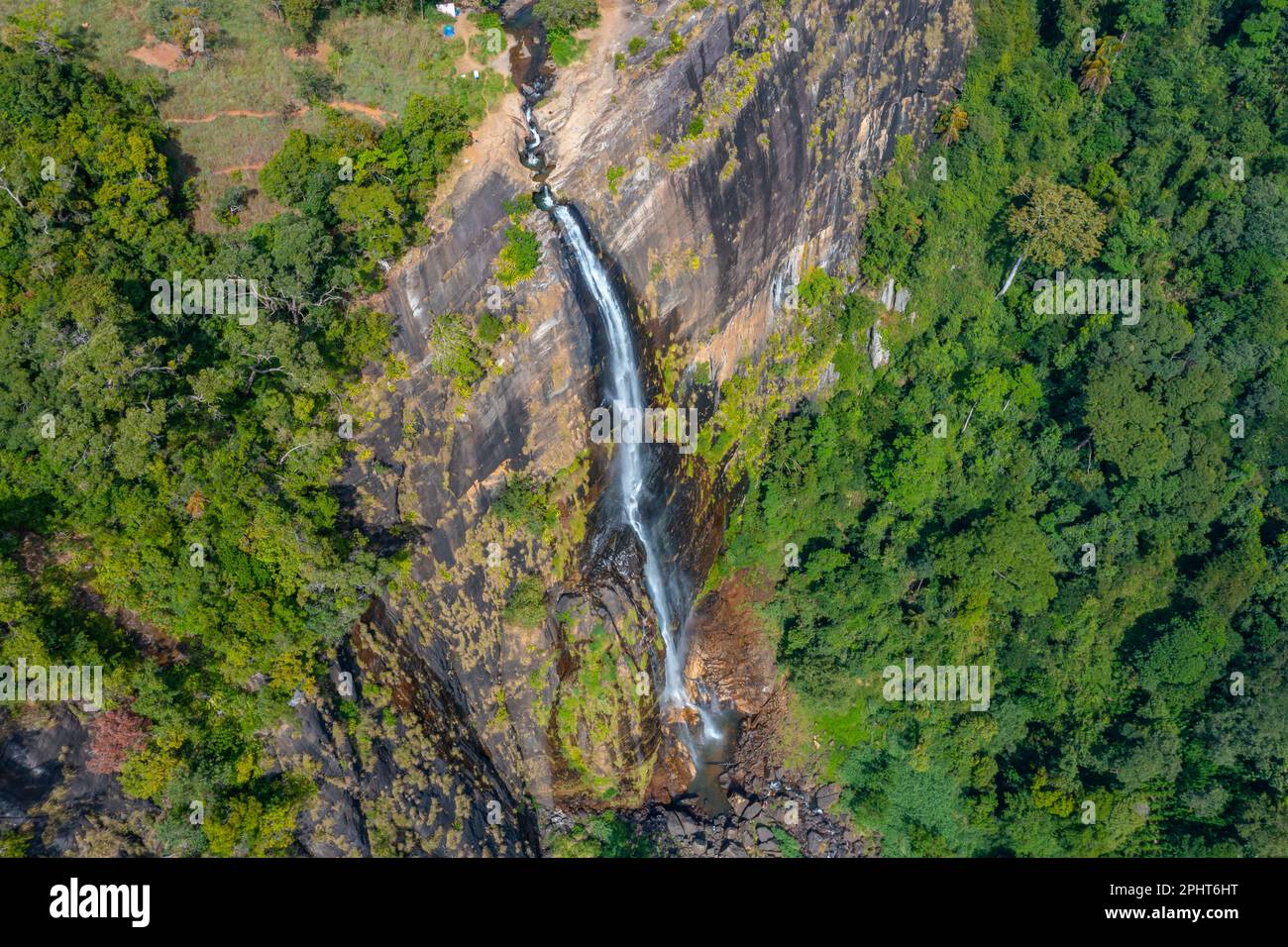 Diyaluma falls near Ella, Sri Lanka Stock Photo - Alamy