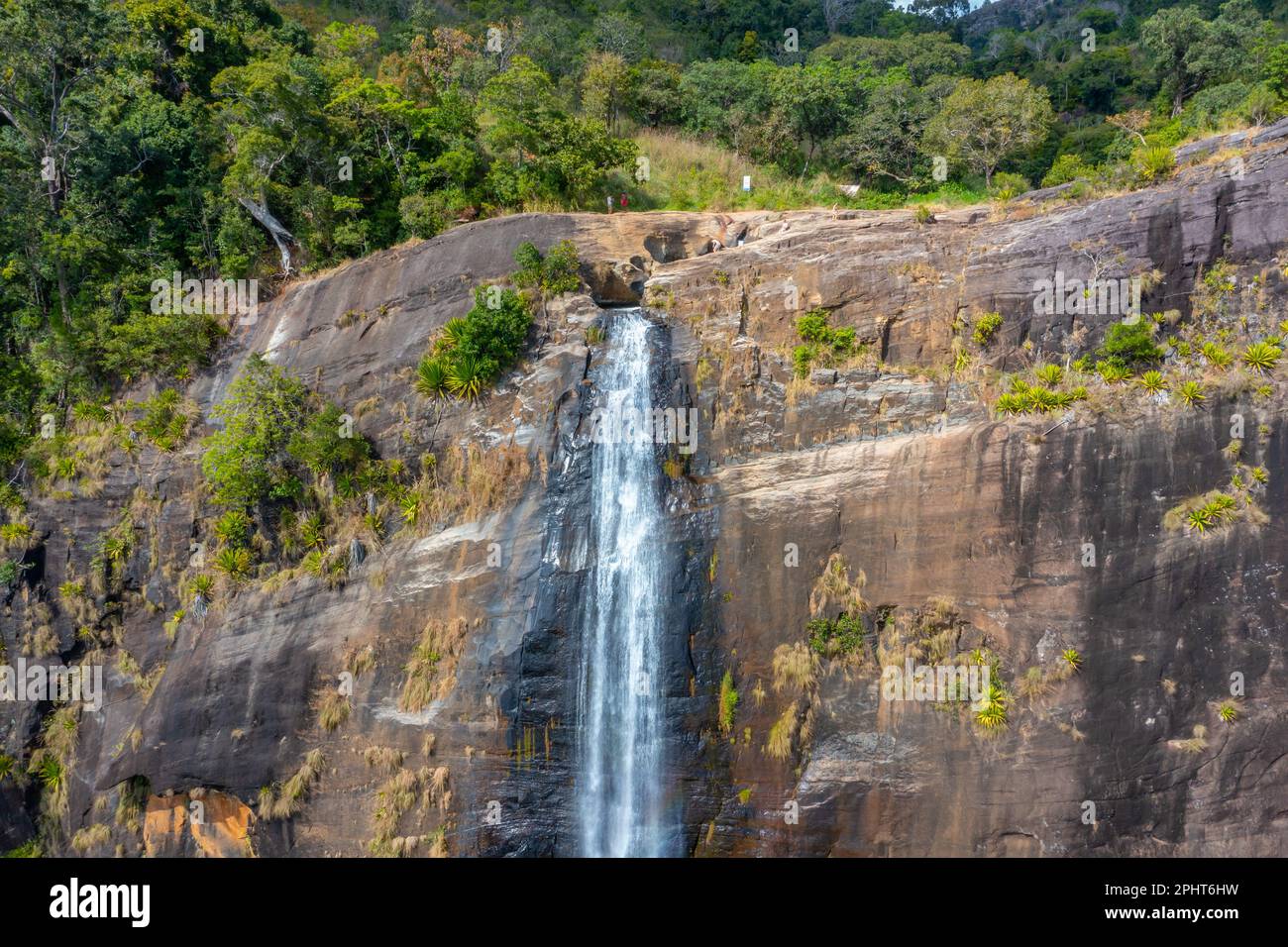 Diyaluma falls near Ella, Sri Lanka Stock Photo - Alamy