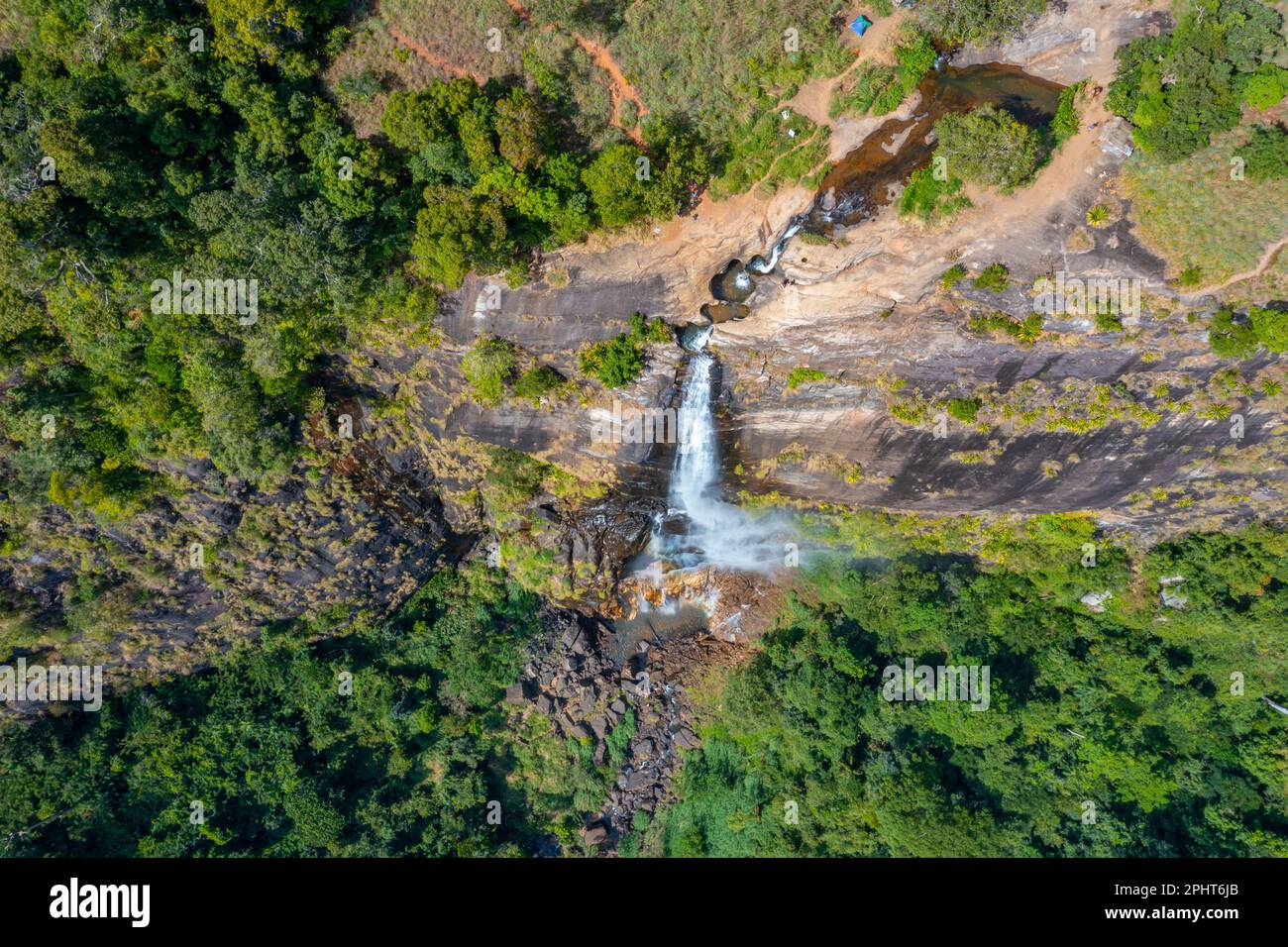 Diyaluma falls near Ella, Sri Lanka Stock Photo - Alamy