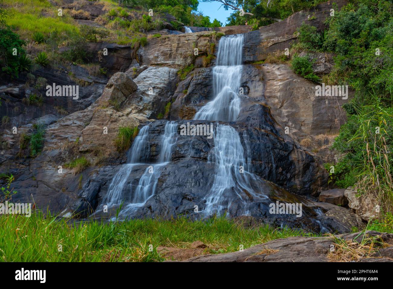 Diyaluma falls near Ella, Sri Lanka Stock Photo - Alamy