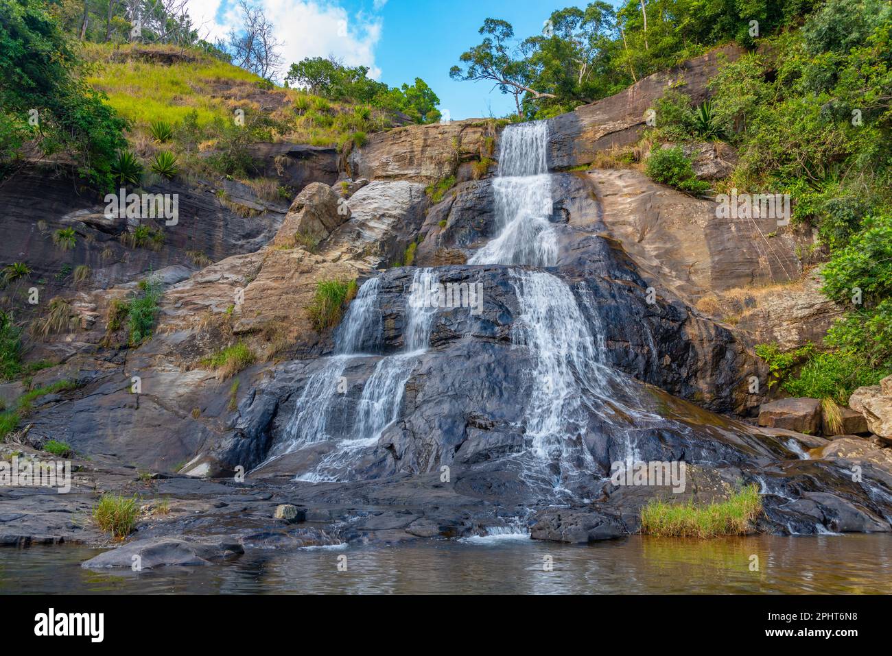 Diyaluma falls near Ella, Sri Lanka Stock Photo - Alamy