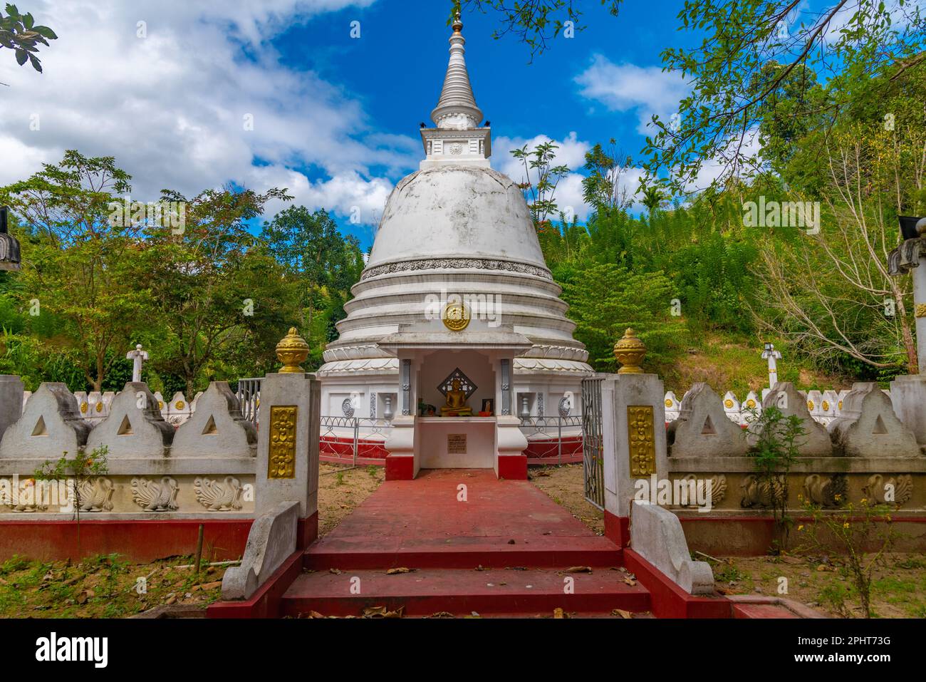 Halpe temple near Ella, Sri Lanka Stock Photo - Alamy