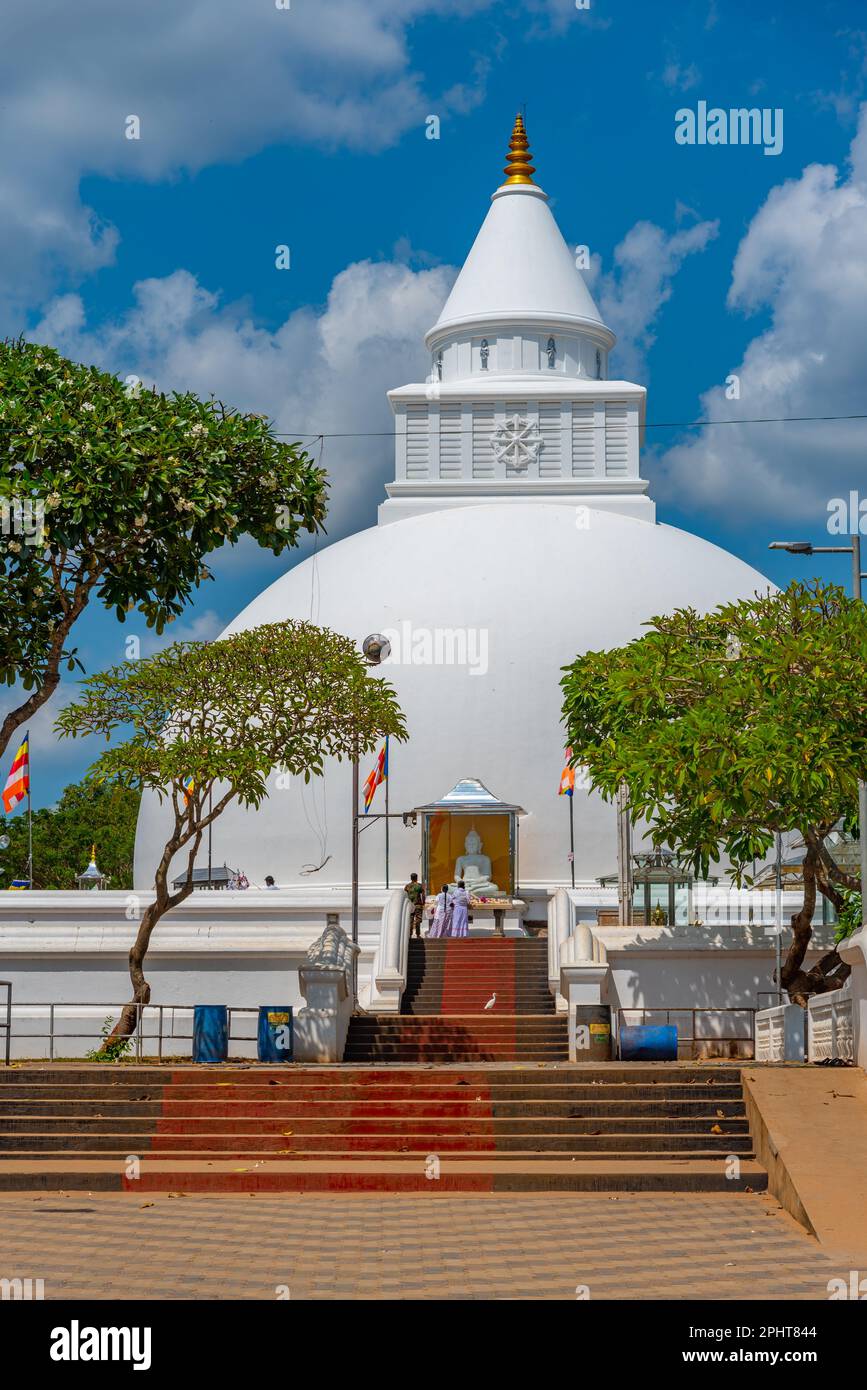 Kataragama devalaya temple hi-res stock photography and images - Alamy