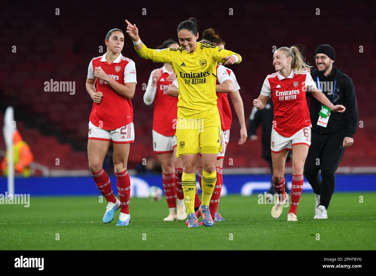 Arsenal win emirates stadium hi-res stock photography and images - Alamy