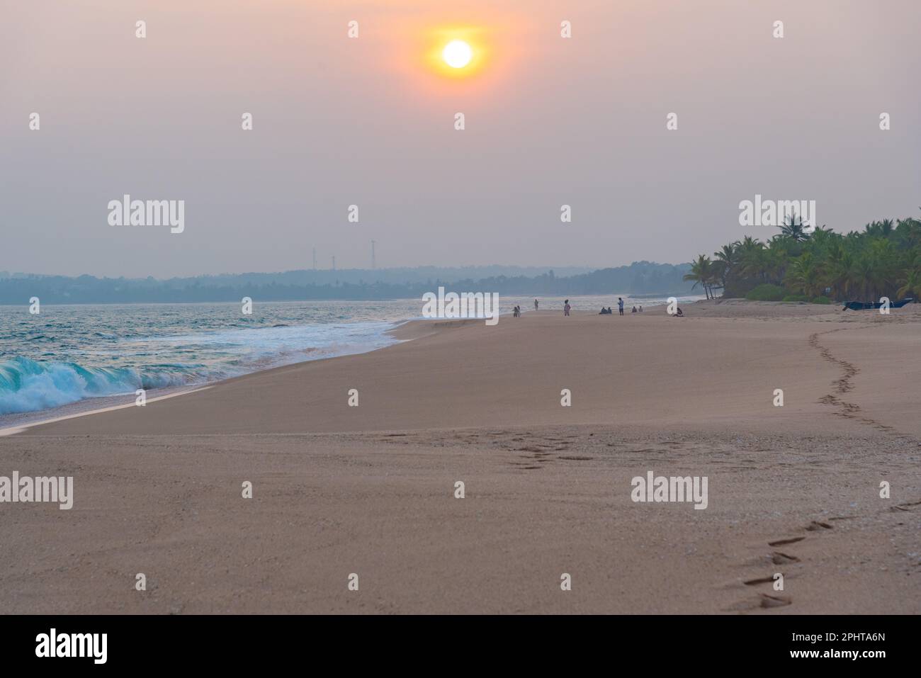 Sunset view of Marakolliya beach at Sri Lanka Stock Photo - Alamy