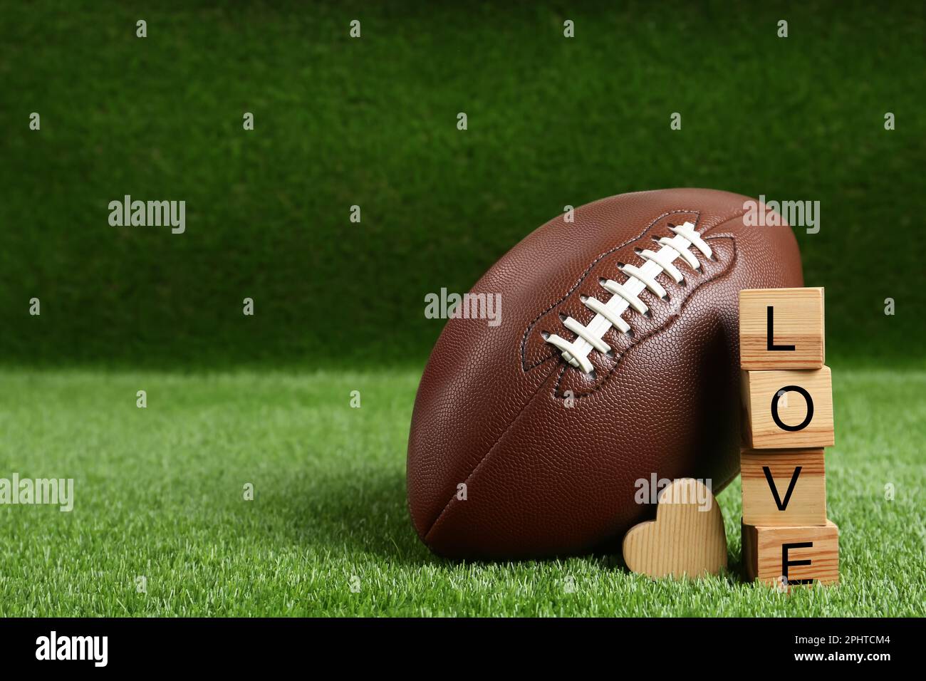 American football ball cubes hi-res stock photography and images - Alamy