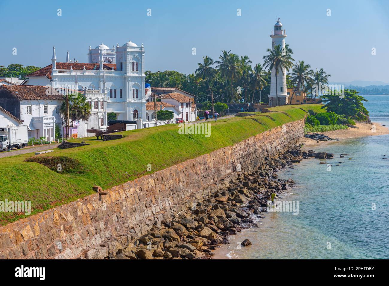 Meeran Mosque and Galle lighthouse in Sri Lanka Stock Photo - Alamy