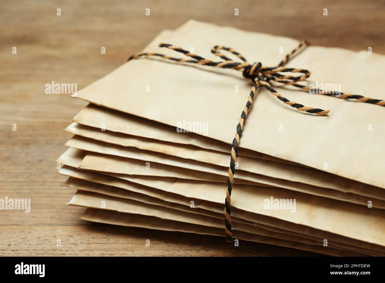 Pile of letters string hi-res stock photography and images - Alamy