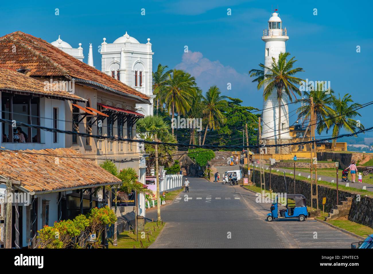 Meeran Mosque and Galle lighthouse in Sri Lanka Stock Photo - Alamy