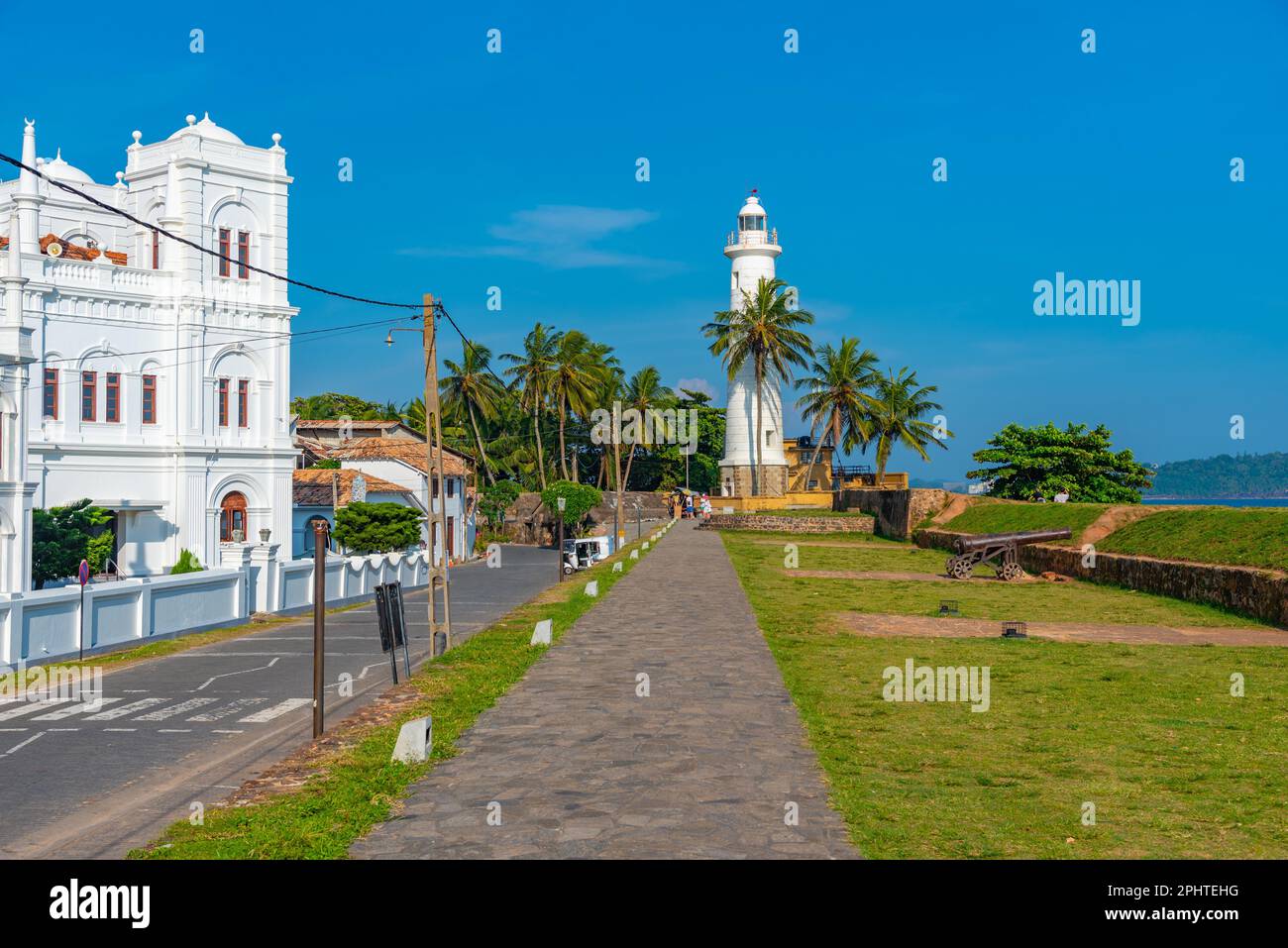 Meeran Mosque and Galle lighthouse in Sri Lanka Stock Photo - Alamy
