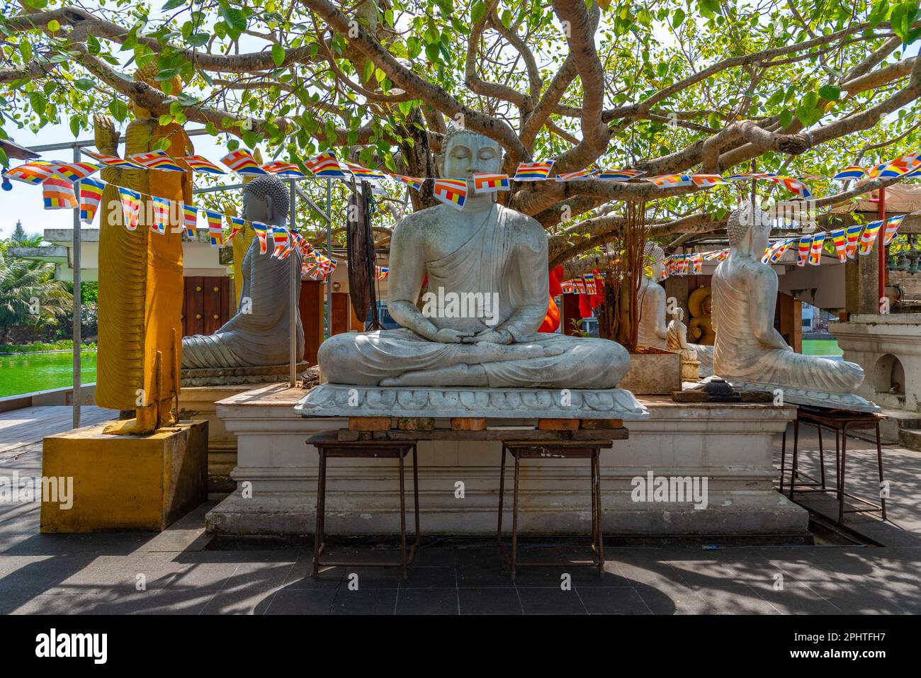 Gangarama Seema Malakaya buddhist temple at Colombo, Sri Lanka Stock ...
