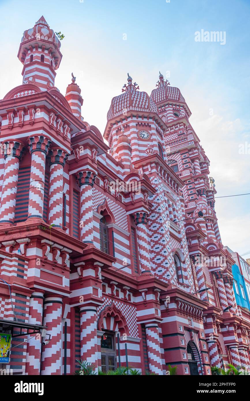 Red mosque in Colombo, Sri Lanka Stock Photo - Alamy