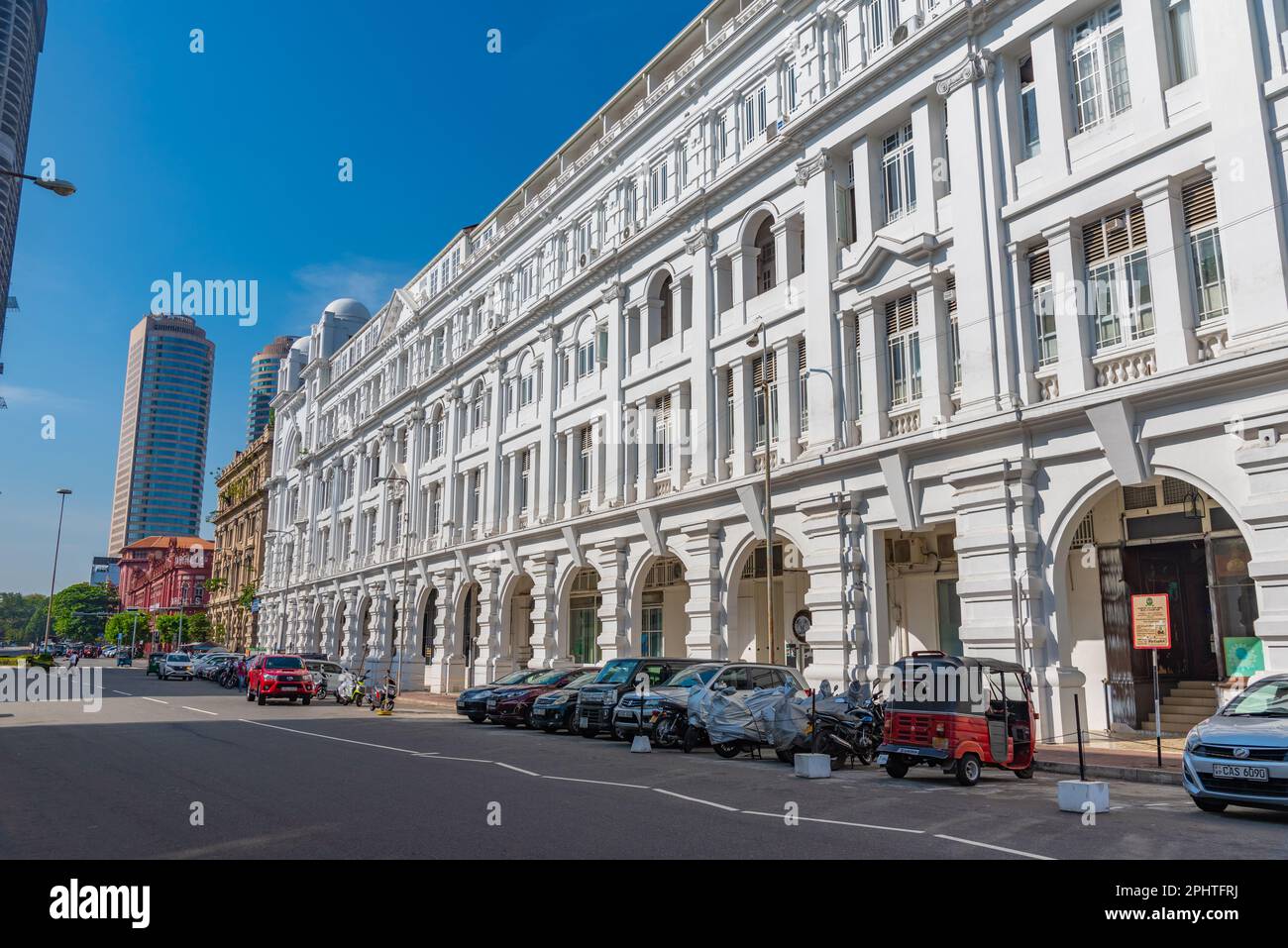 Colonial buildings in the old town of Colombo, Sri Lanka Stock Photo ...