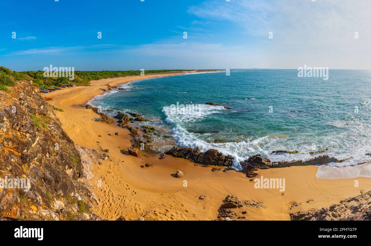 Beach at Bundala national park at Sri Lanka Stock Photo - Alamy