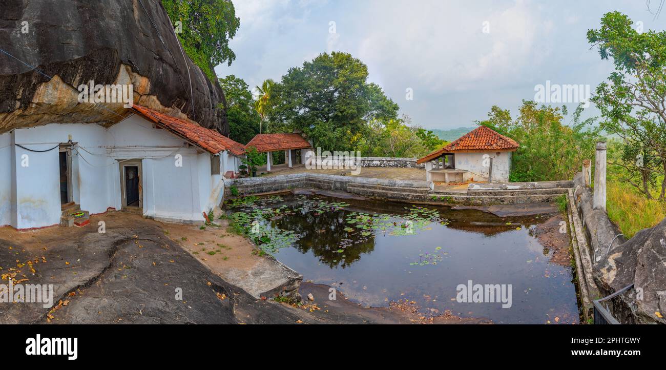 Mulkirigala rock temples at Sri Lanka Stock Photo - Alamy