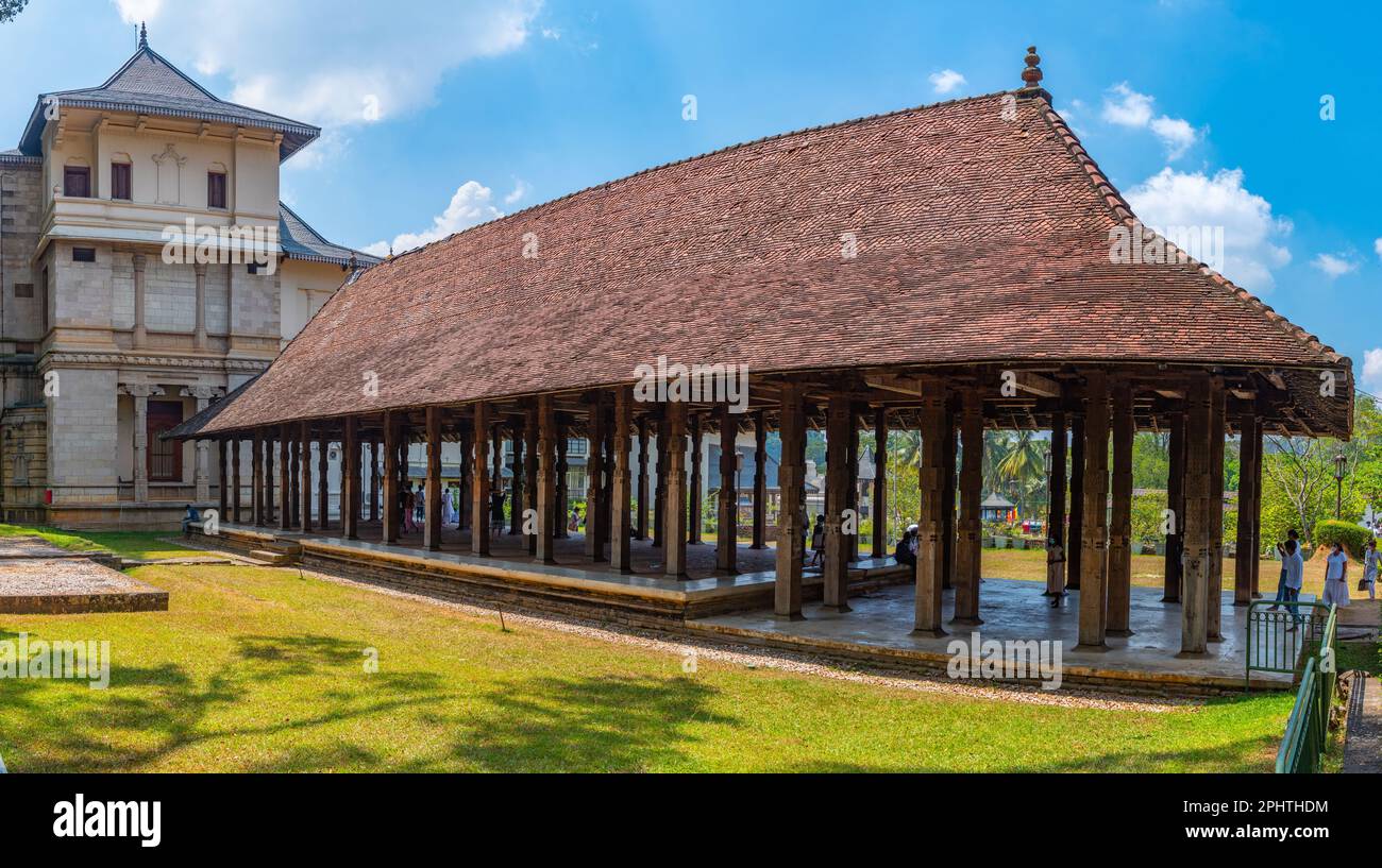 Embekka temple near Kandy, Sri Lanka Stock Photo - Alamy
