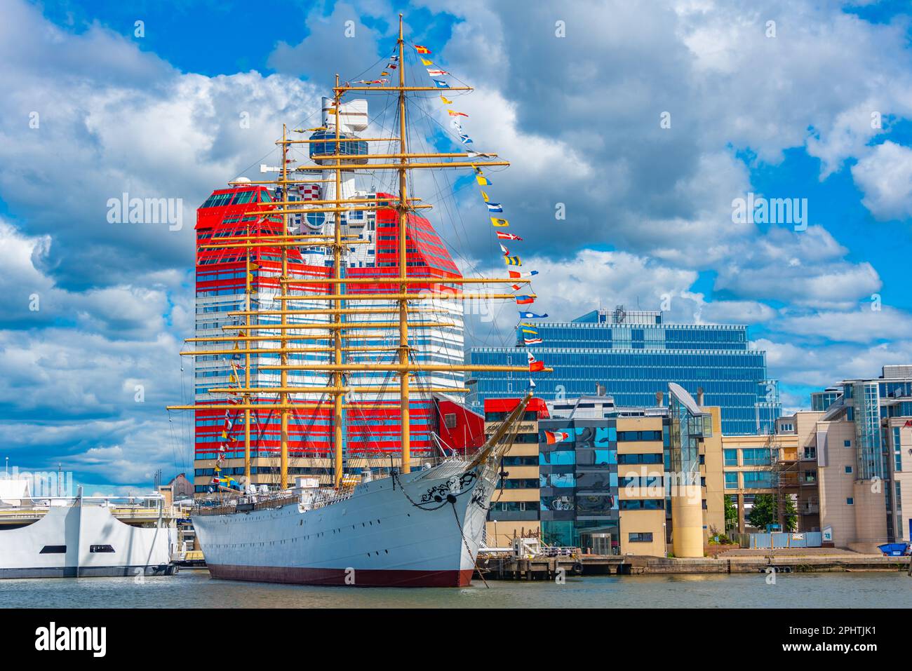 Lilla Bommen building and Barken Viking ship in the swedish city ...