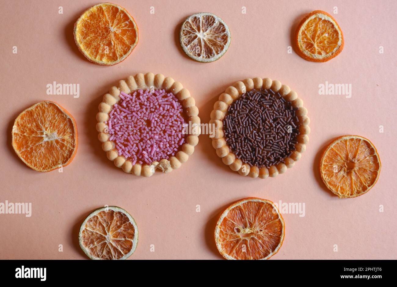Circle cookies hi-res stock photography and images - Alamy