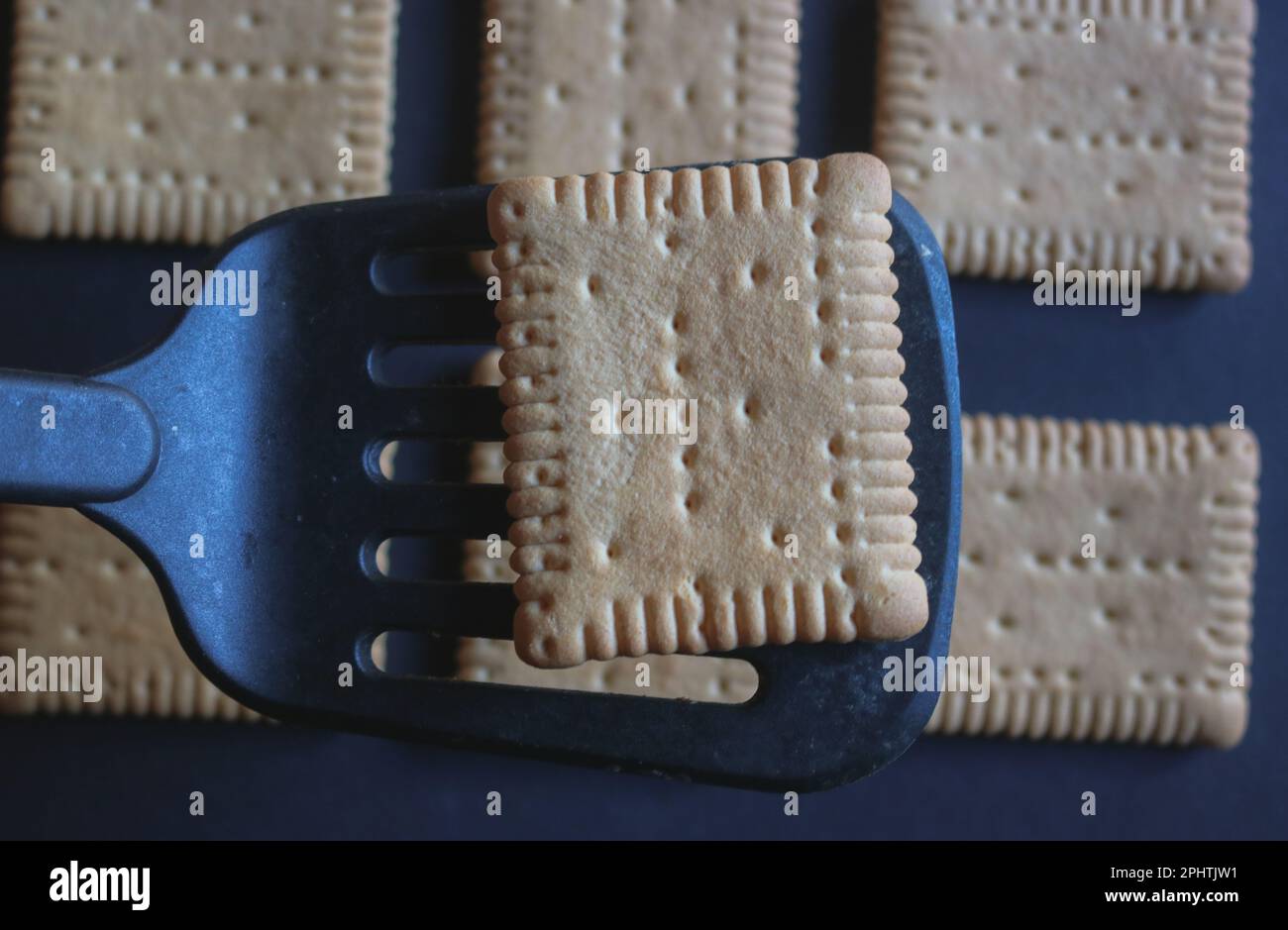 Flat round sugar cookies hi-res stock photography and images - Alamy