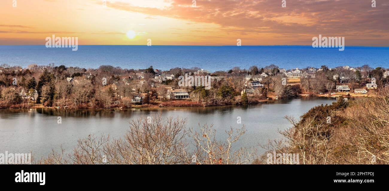 Skyline view of sunrise over Scargo lake and the ocean from the Scargo ...