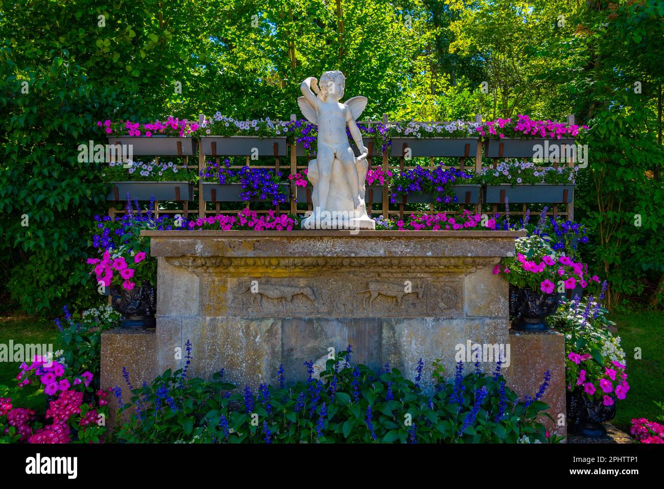 Gardens at Solliden palace in Sweden Stock Photo - Alamy